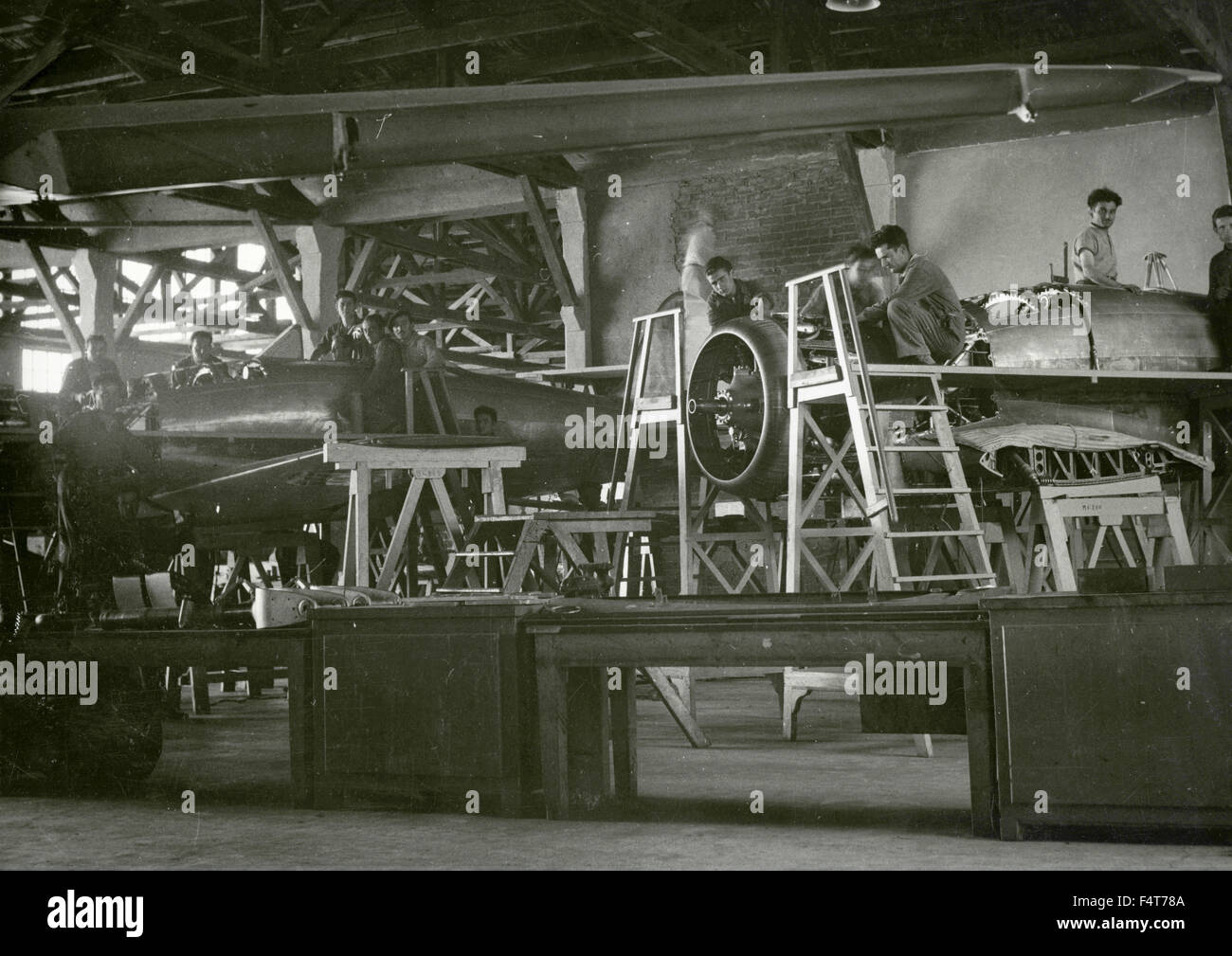 Aircraft construction factory hi-res stock photography and images - Alamy