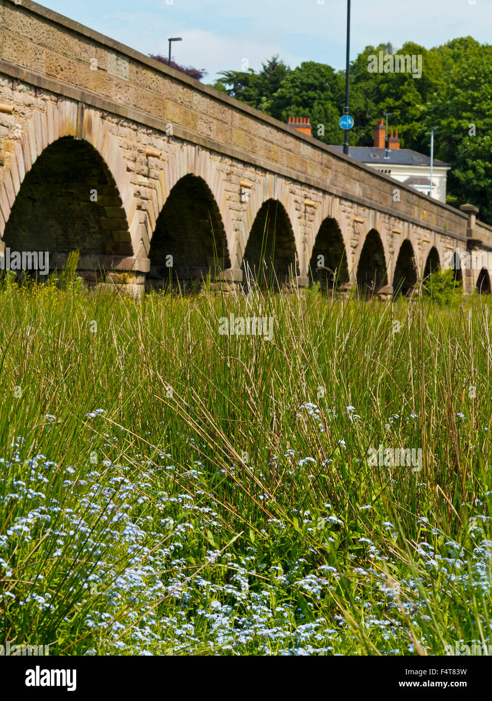 Victorian arches hi-res stock photography and images - Alamy