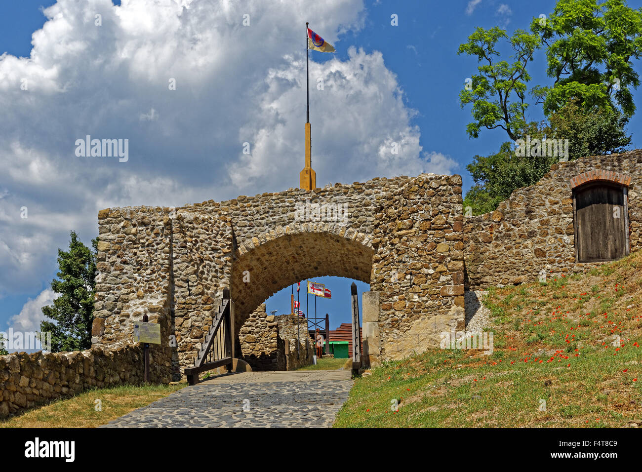 Castle Szigliget, Szigligeti var, castle ruins, entrance, drawbridge ...