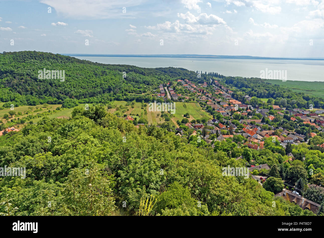 Castle Szigliget, Szigligeti var, castle ruins, flat lake, Balaton ...