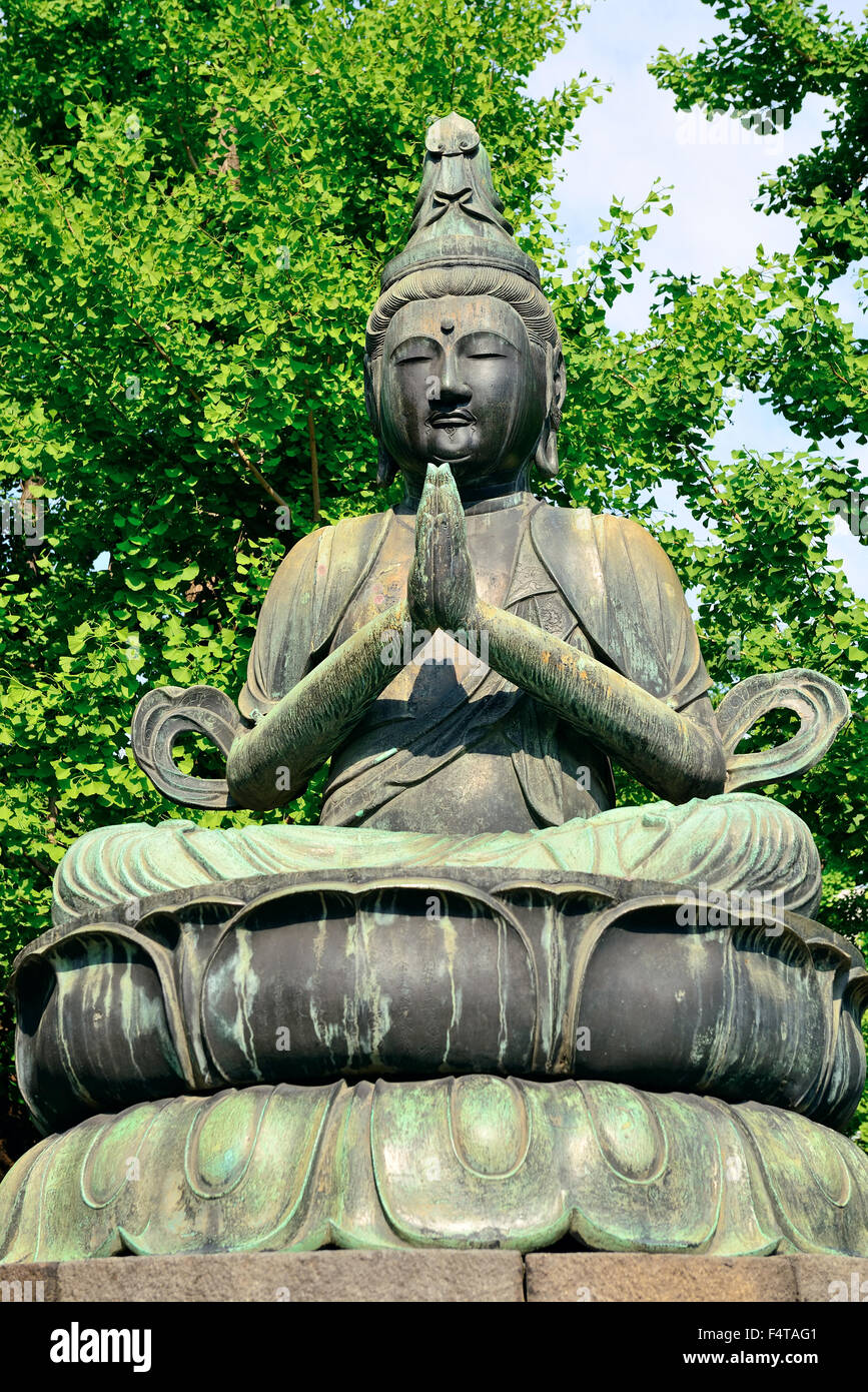 Buddha statue in Sensoji Temple, Tokyo, Japan Stock Photo - Alamy