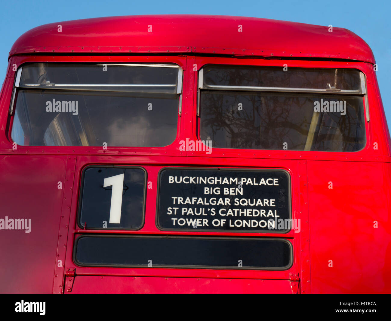 London routemaster bus hi-res stock photography and images - Alamy