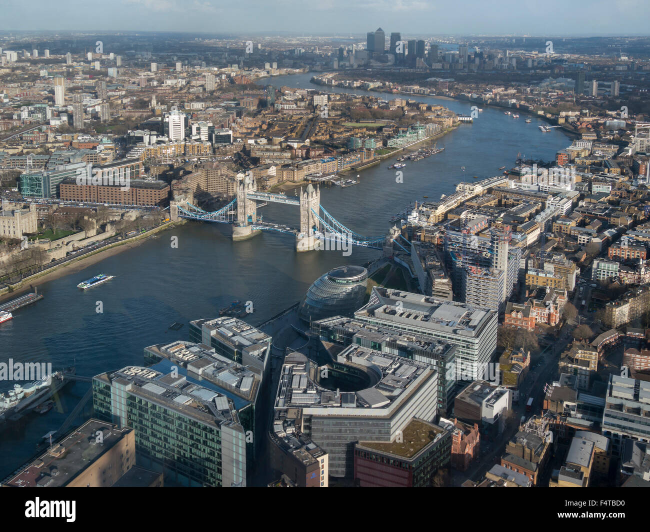 London bridge aerial hi-res stock photography and images - Alamy