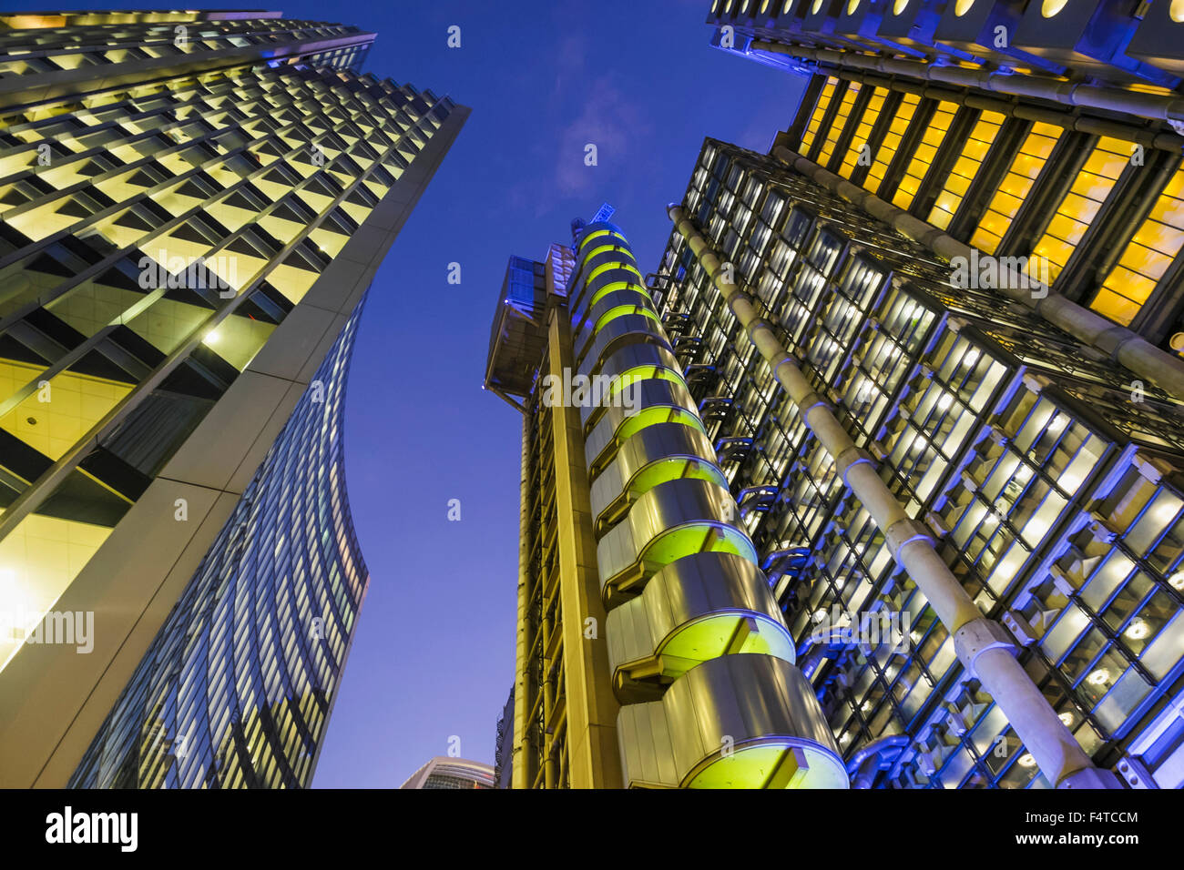 Lloyd's of london building office hi-res stock photography and images ...