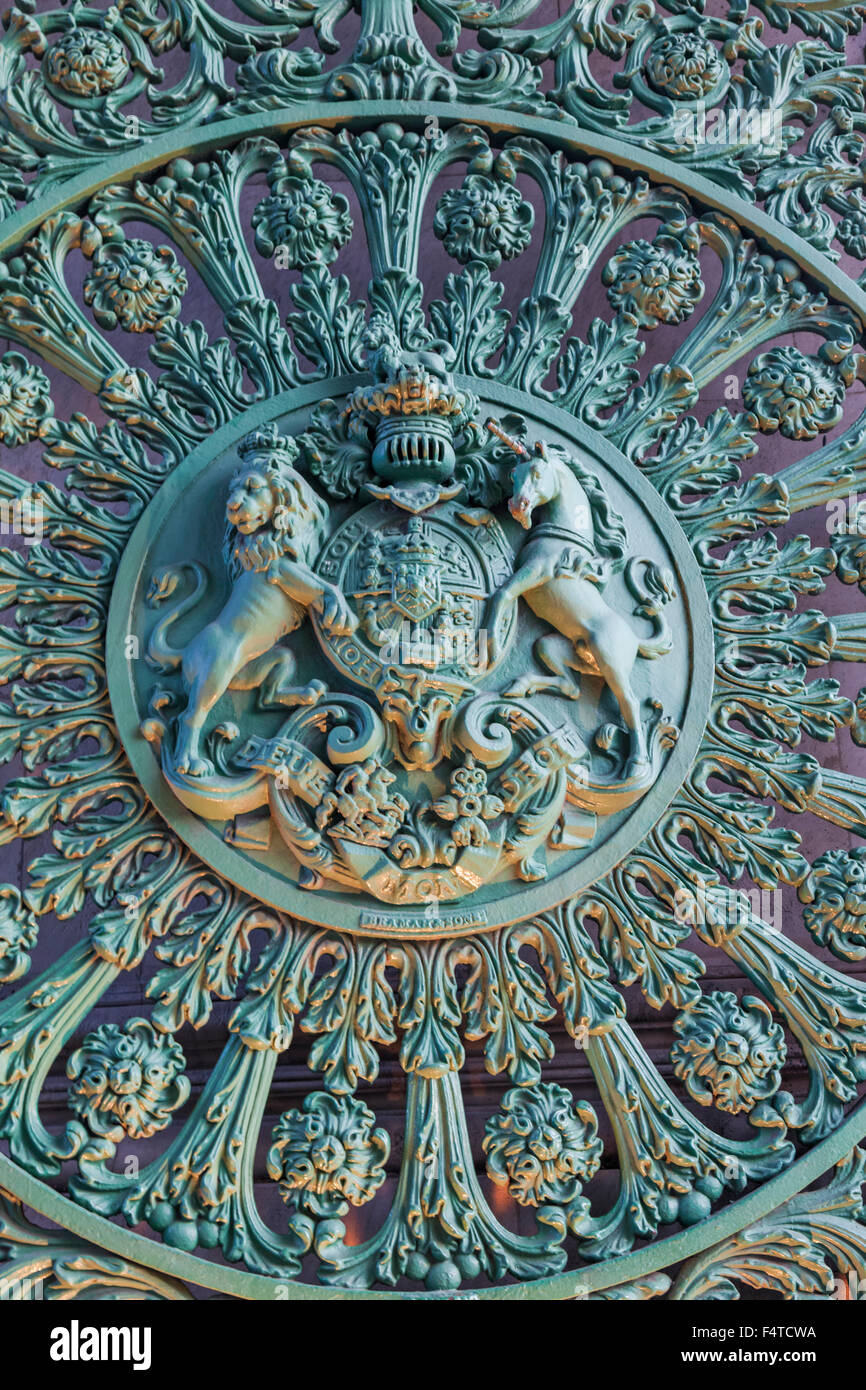 England, London, Westminster, Hyde Park Corner, Wellington Arch ...