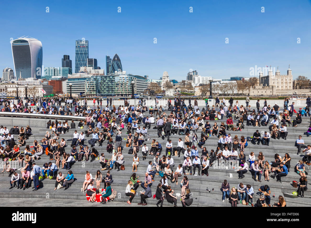 England, London, Office Workers and City, Skyline Stock Photo - Alamy
