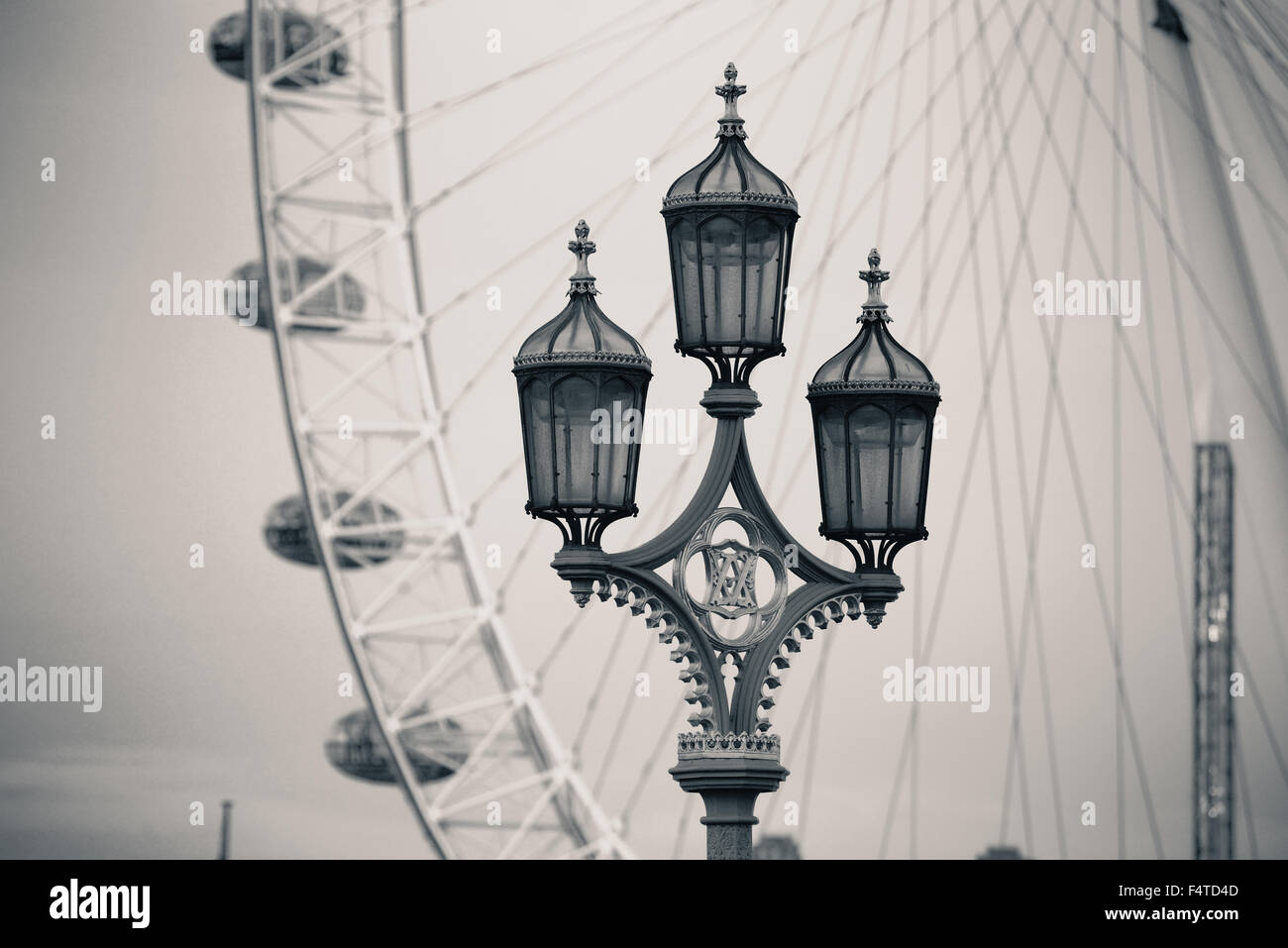 Vintage lamp post on Westminster Bridge in London in black and white ...
