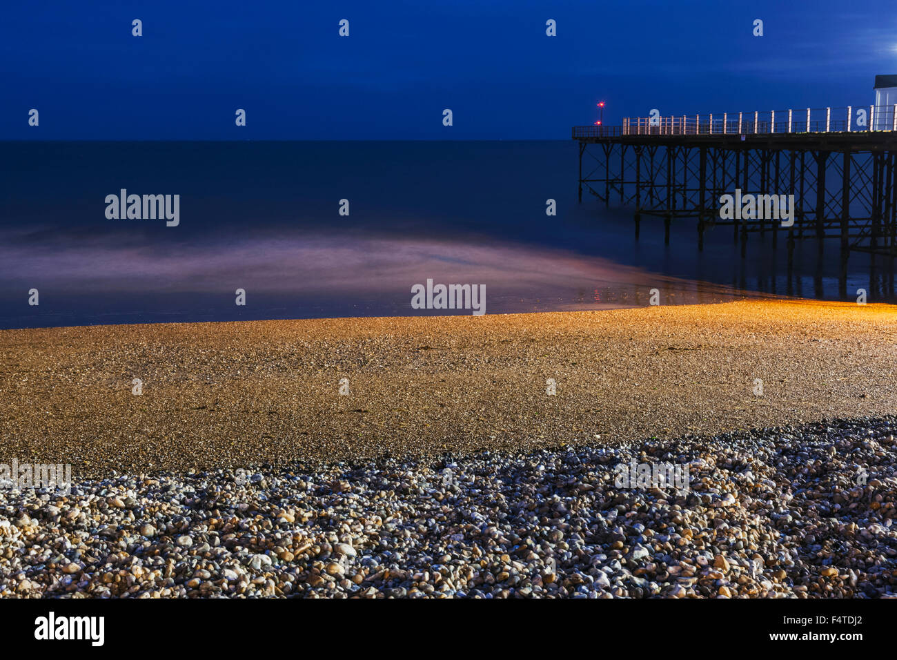 England, West Sussex, Bognor Regis, Bognor Regis Pier and Beach Stock ...