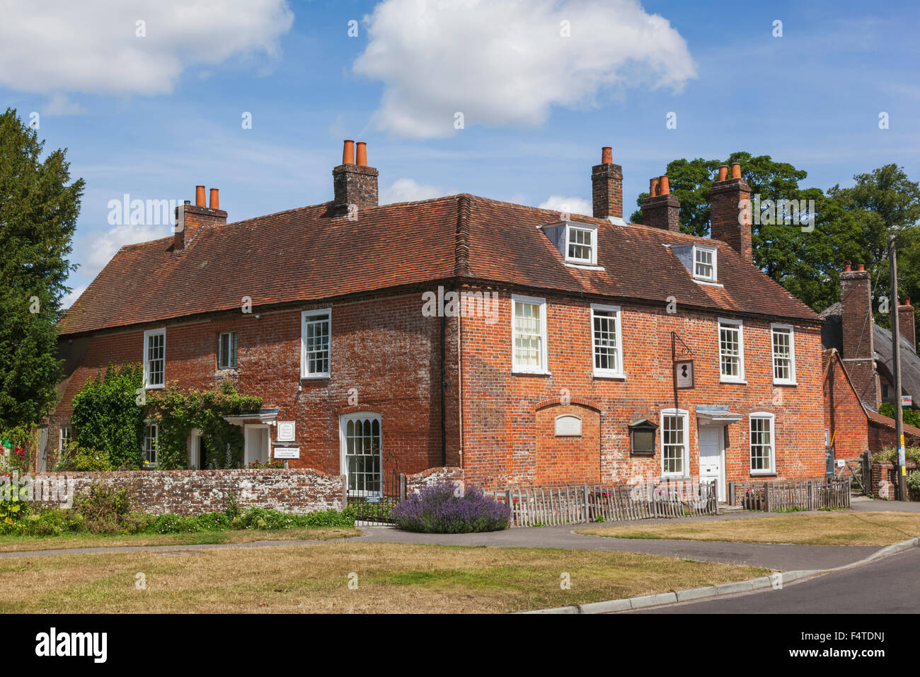 England, Hampshire, Chawton, Jane Austen's House Stock Photo - Alamy