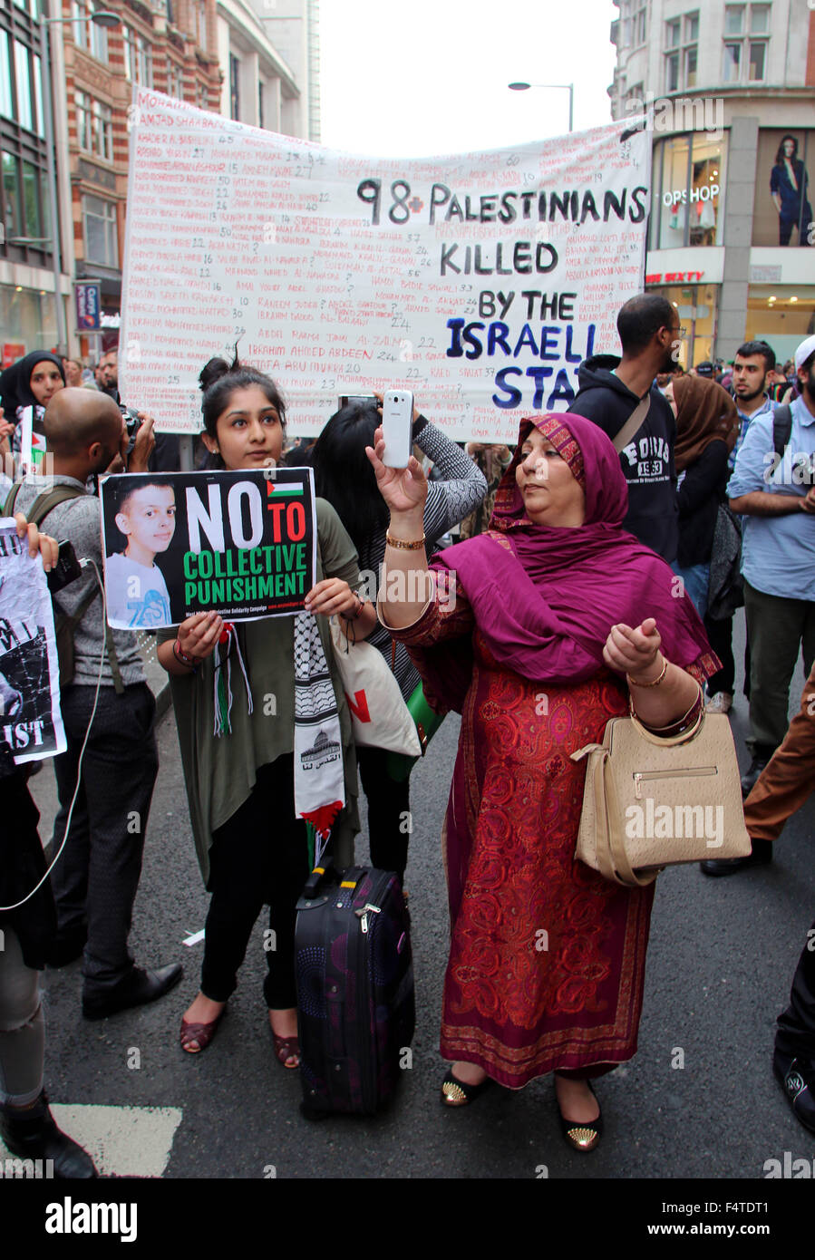 Palestine london protest hi-res stock photography and images - Alamy