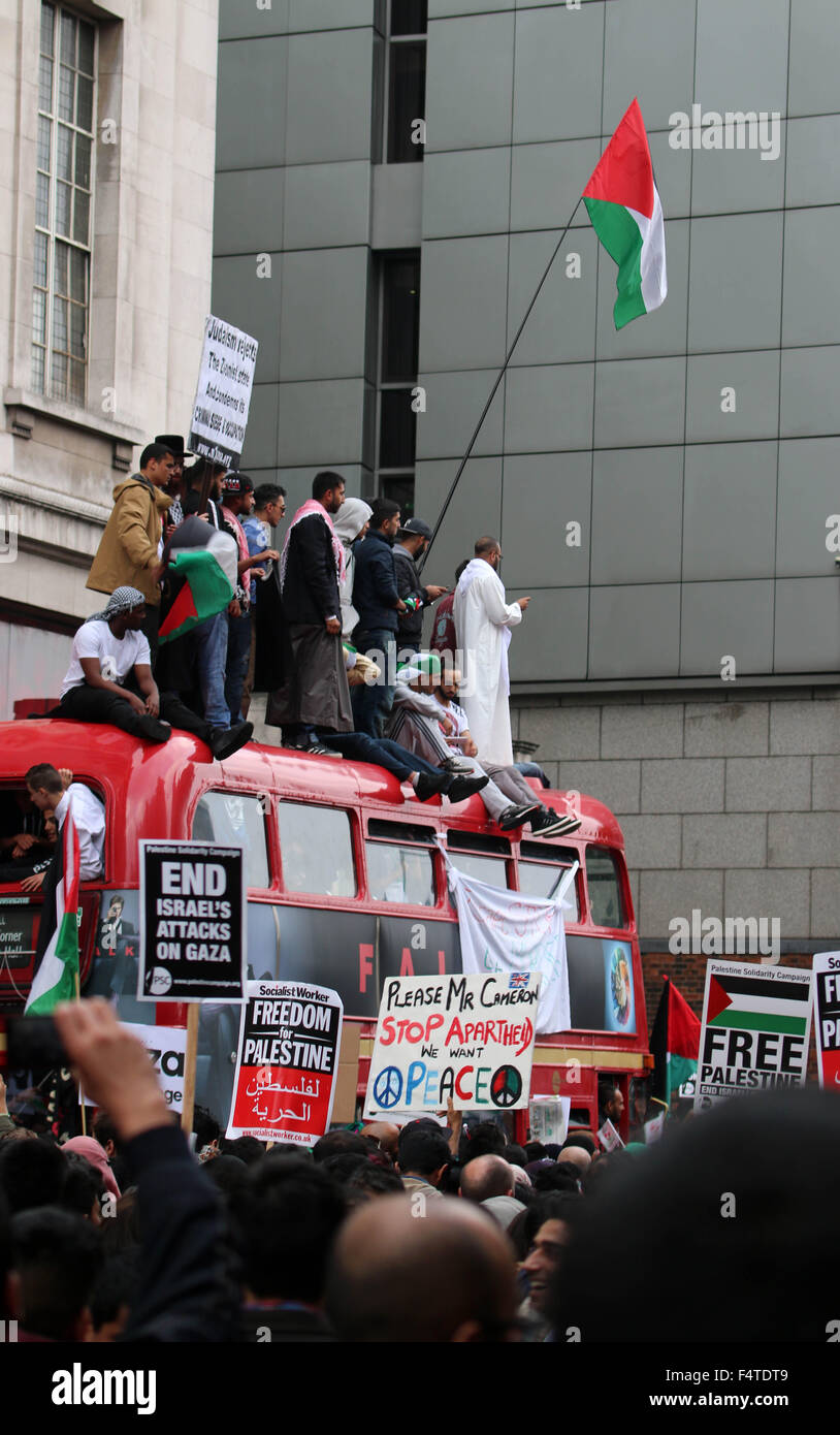 Free palestine protest hi-res stock photography and images - Alamy