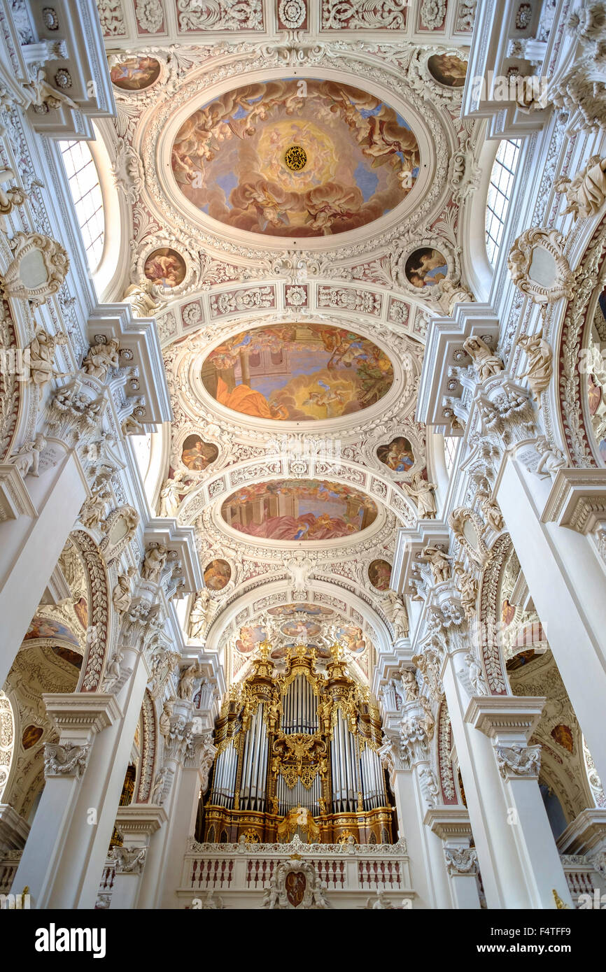 Passau cathedral organ hi-res stock photography and images - Alamy