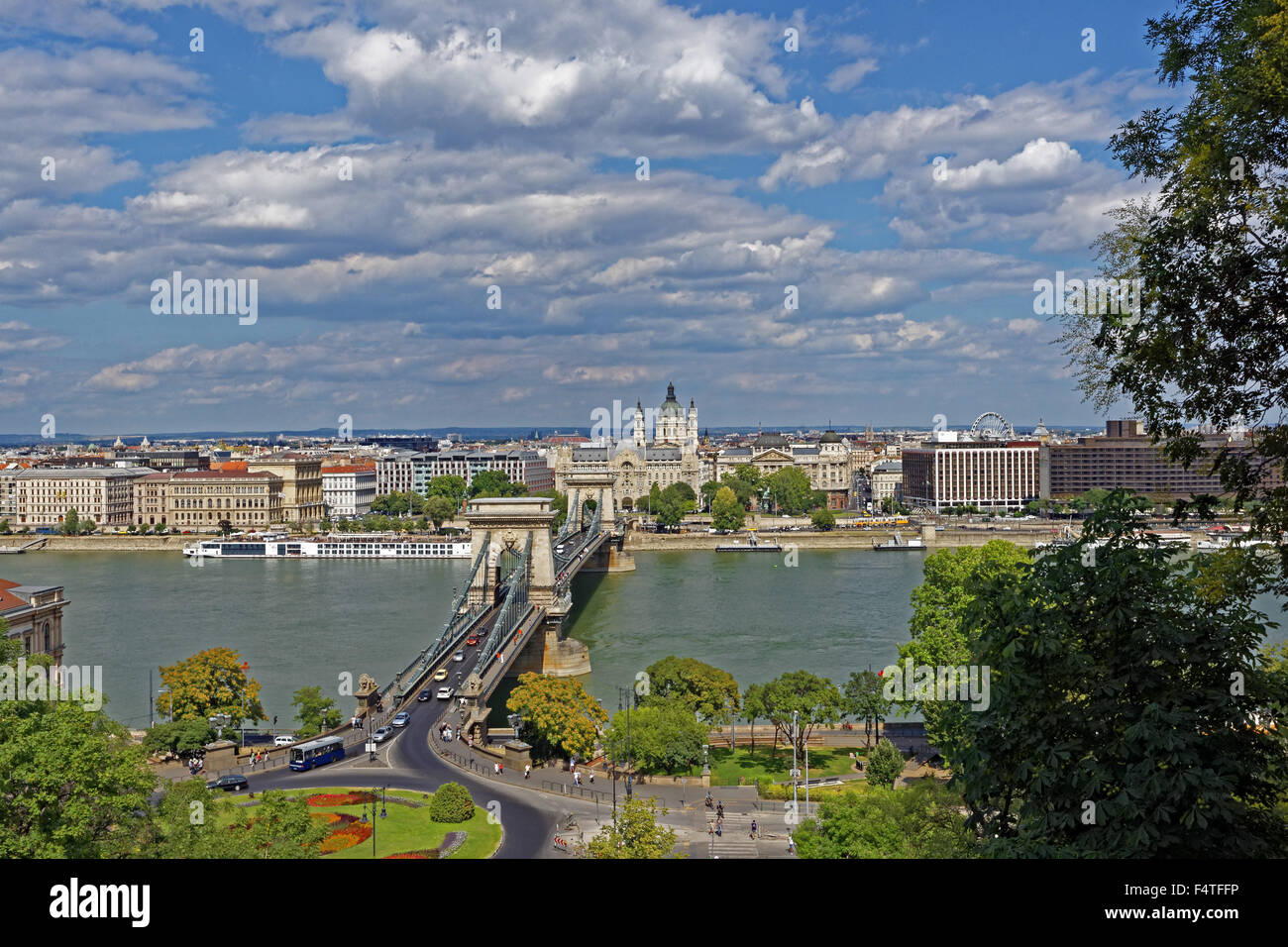mount Buda, Clark Adam ter, Clark Adam square, the Danube, suspension ...