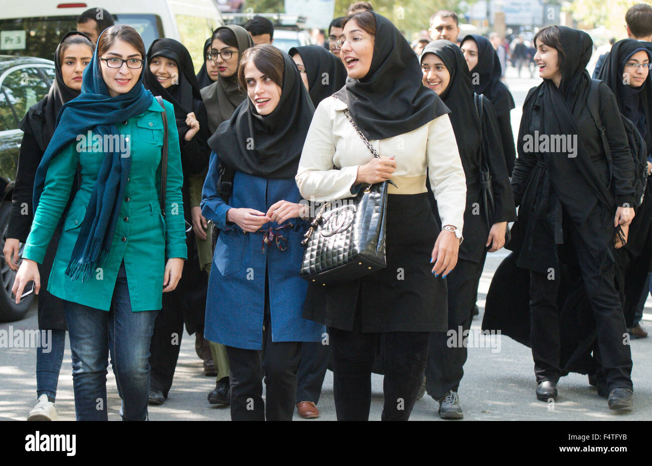 Tehran, Iran. 18th Oct, 2015. Female students walk across the campus of ...