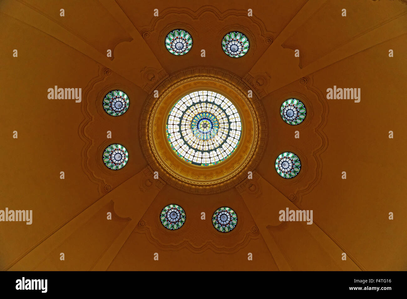 Gellert bath, dome Stock Photo - Alamy