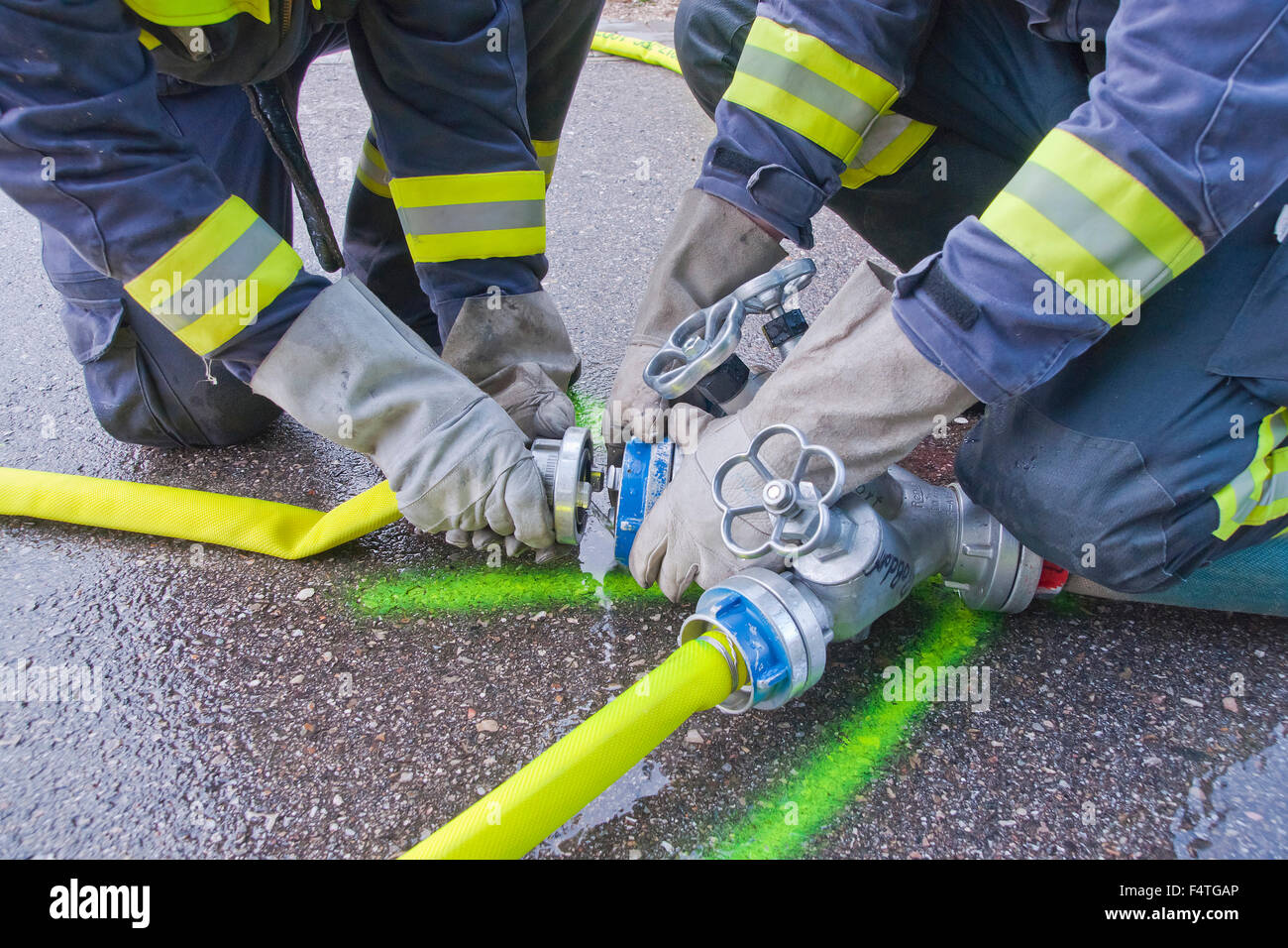Fire coupling hi-res stock photography and images - Alamy