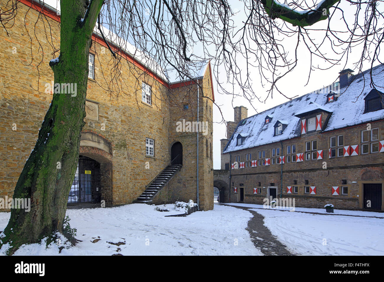 Germany, Europe, North Rhine-Westphalia, Mülheim, Ruhr, Broich, winter ...