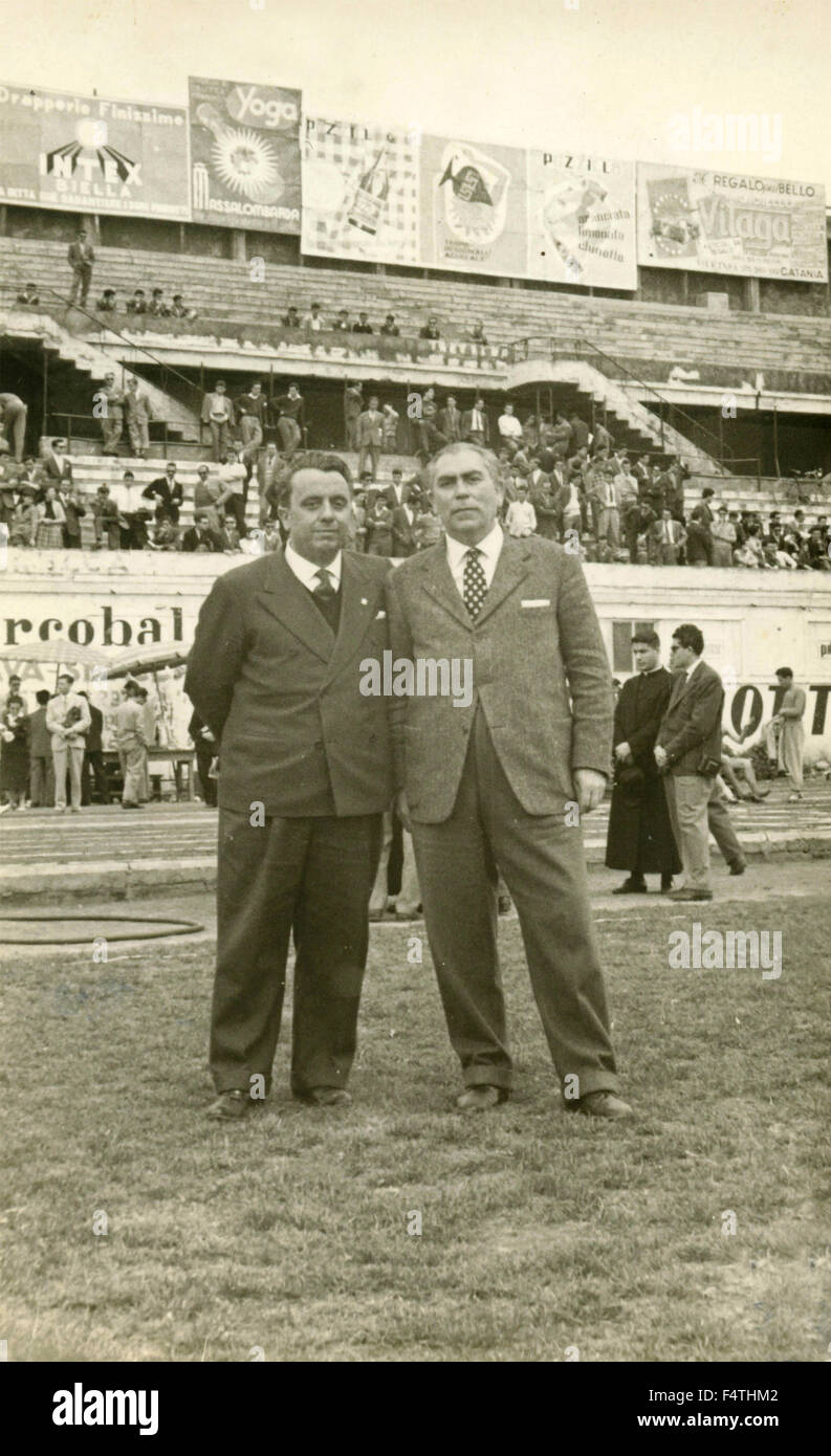 Two men racing in hi-res stock photography and images - Alamy
