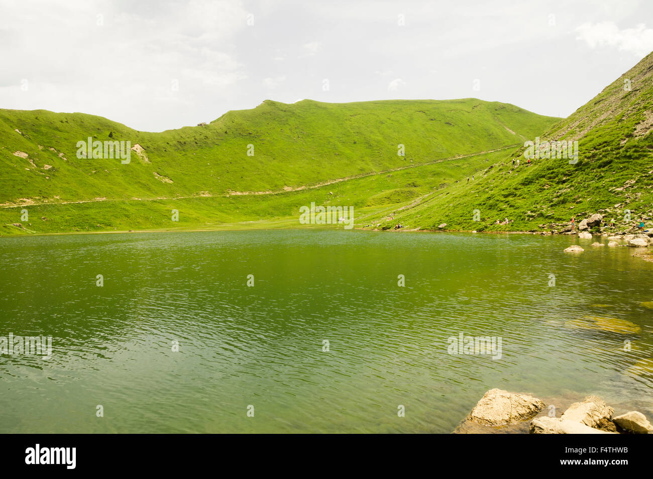 Lac vert trail hi-res stock photography and images - Alamy