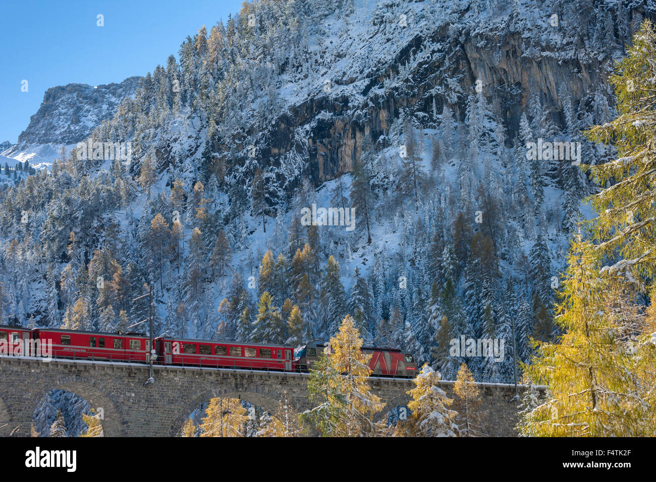Albula railway hi-res stock photography and images - Alamy