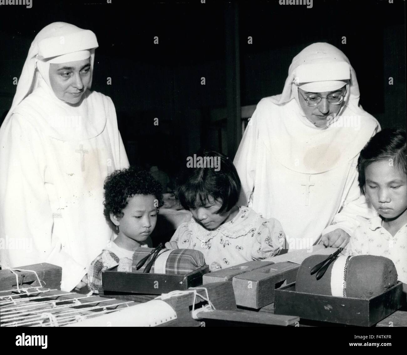 Catholic nuns school hi-res stock photography and images - Alamy