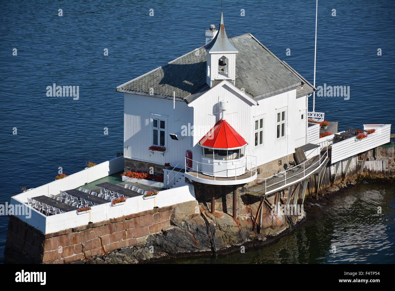 Boat crossings hi-res stock photography and images - Alamy