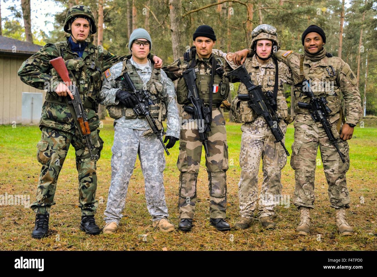 Multinational soldiers competing in the European Best Squad Competition ...