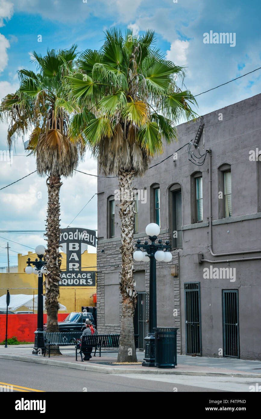 Ybor city cigar hi-res stock photography and images - Alamy