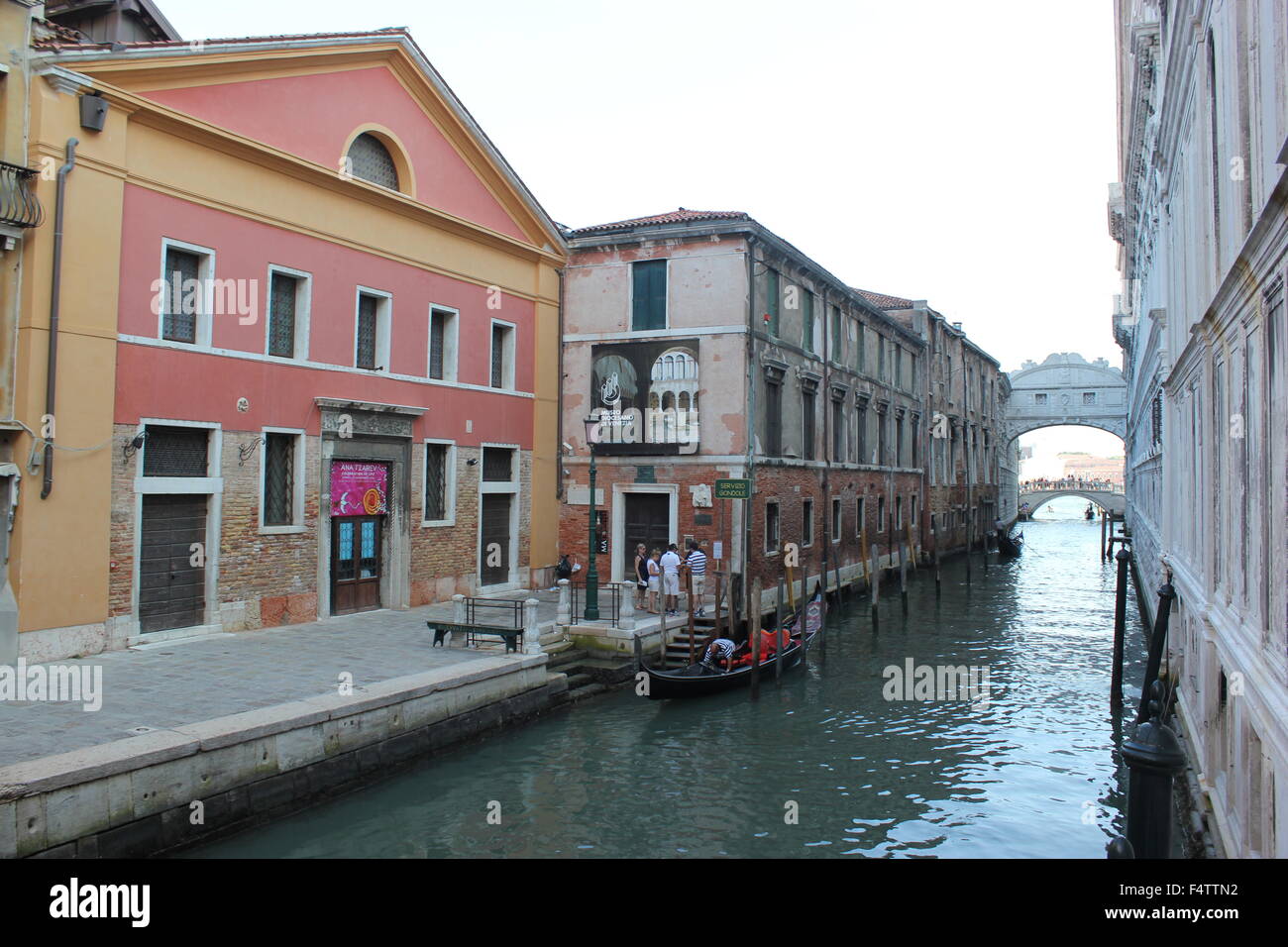 A side street in Venice, Italy Stock Photo - Alamy