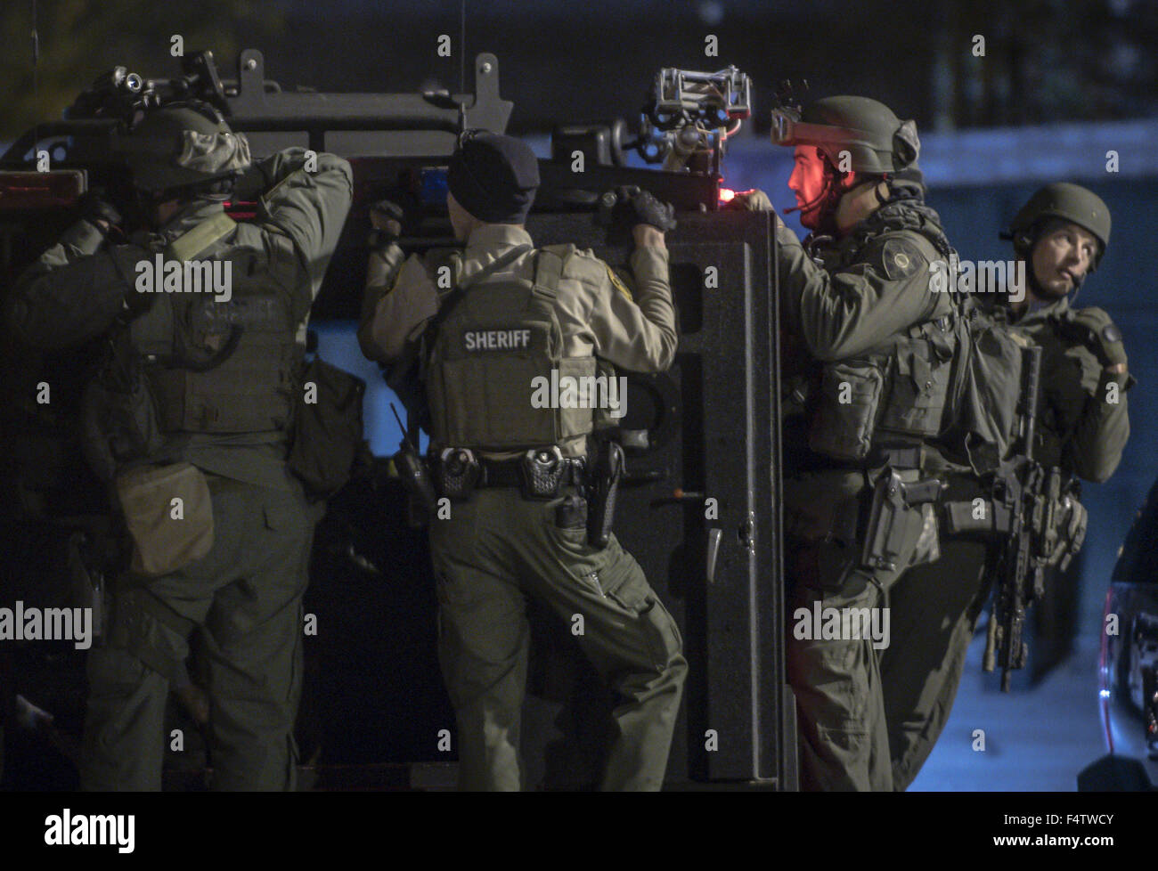 Albuquerque, New Mexico, USA. 21st Oct, 2015. Roberto E. Rosales ...