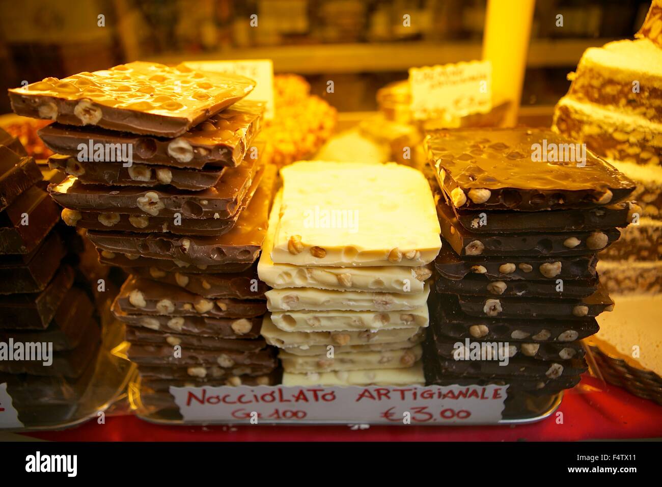 Window display cafe hi-res stock photography and images - Alamy