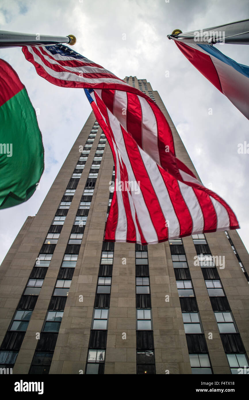 Rockfeller center garden hi-res stock photography and images - Alamy