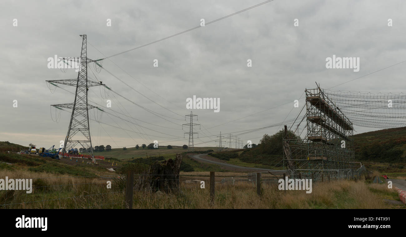 400kv overhead line construction hi-res stock photography and images ...