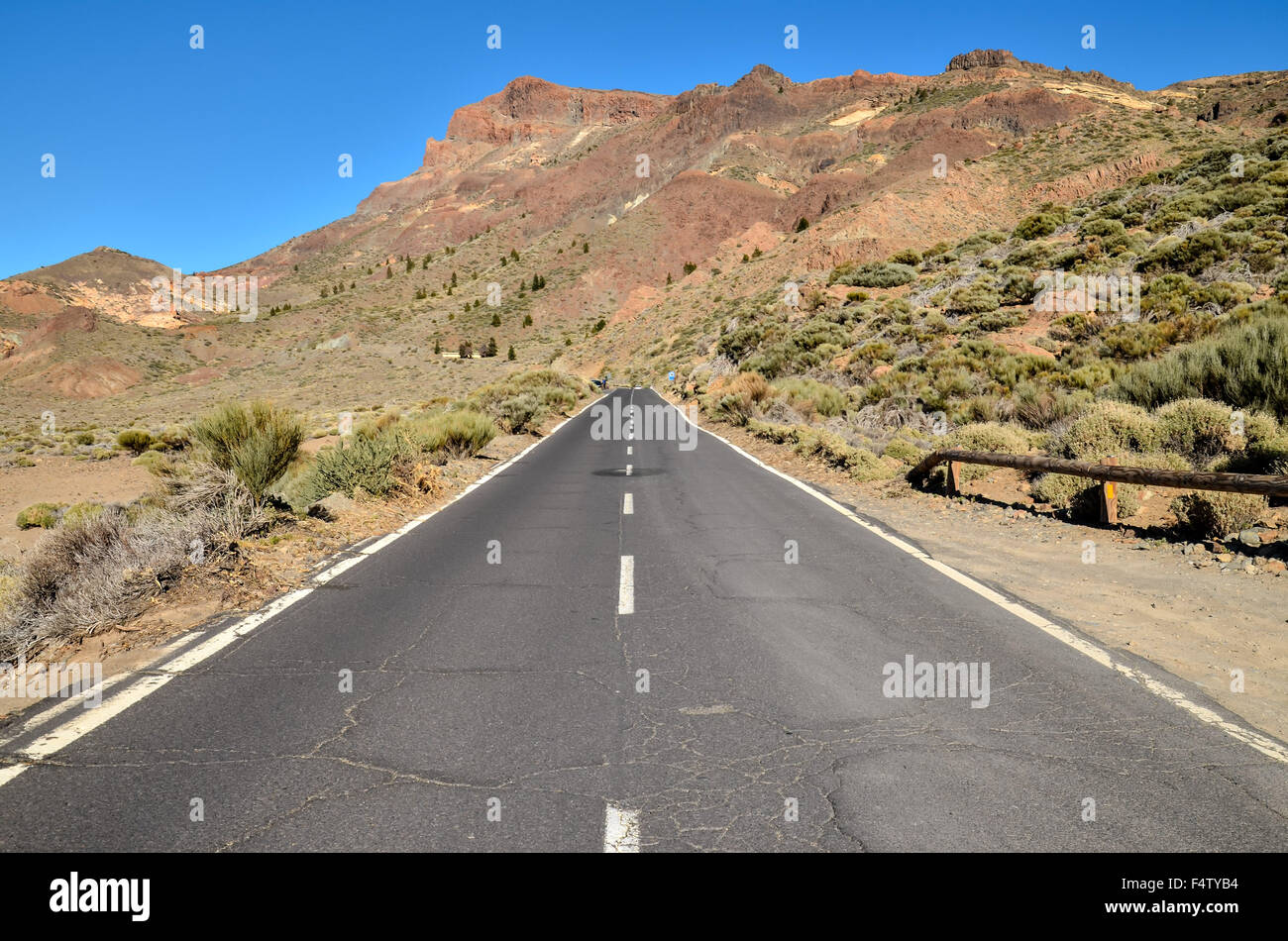 Long Lonely Road Stock Photo - Alamy Long Lonely Road Stock Photo - Alamy