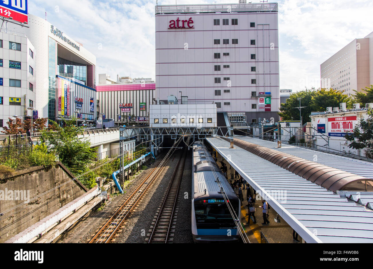 Tokyo Shinagawa Station High Resolution Stock Photography and Images ...