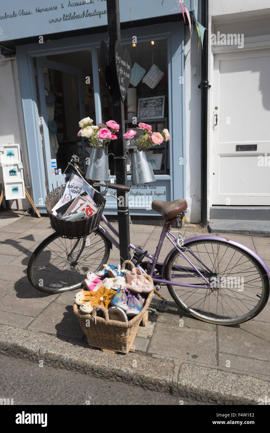 Beach scene from brighton beach hi-res stock photography and images - Alamy