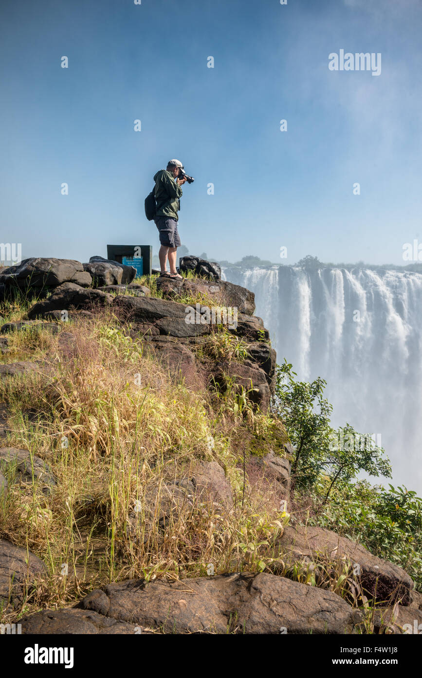VICTORIA FALLS, ZIMBABWE , AFRICA - Victoria Falls (Mosi-oa-Tunya ...