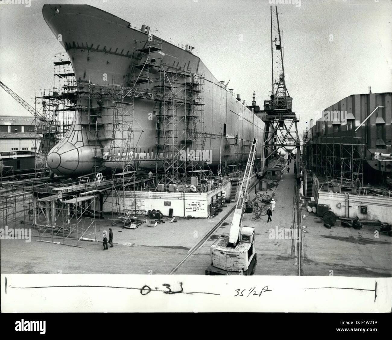 1976 - Australia - 1976 State shipbuilding dock in Newcastle bulk ...