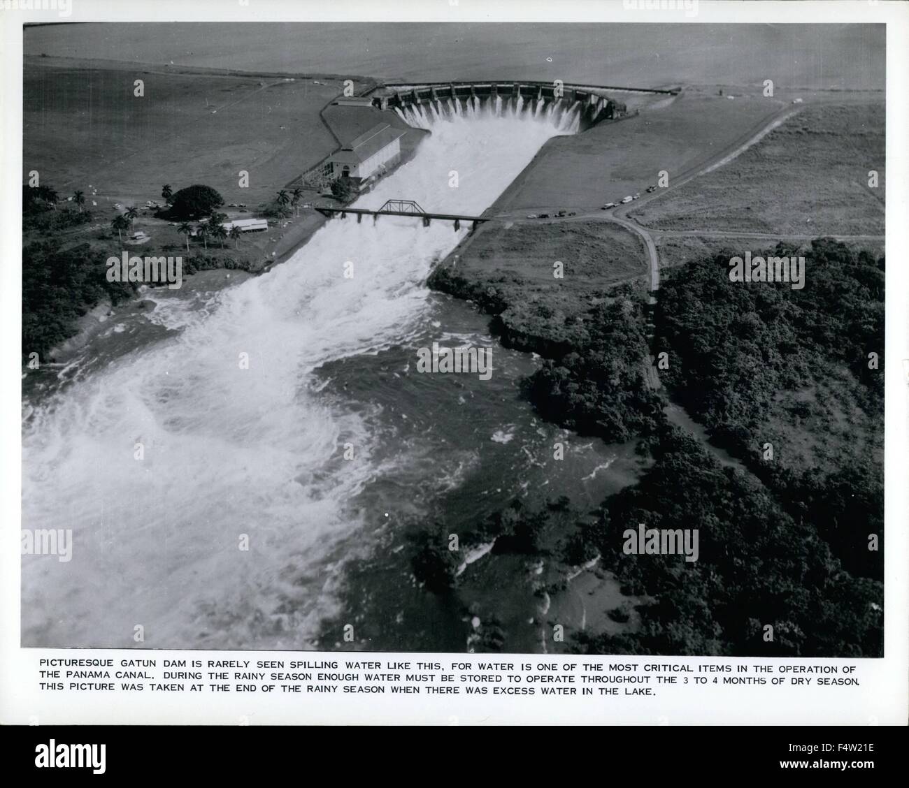 Dry season in panama canal hi-res stock photography and images - Alamy