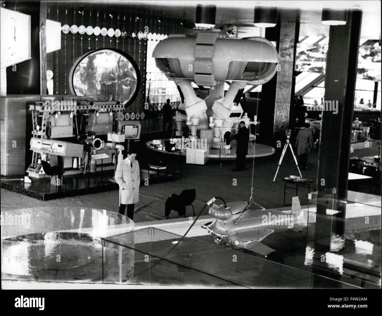 Expo 67 exhibit hi-res stock photography and images - Alamy
