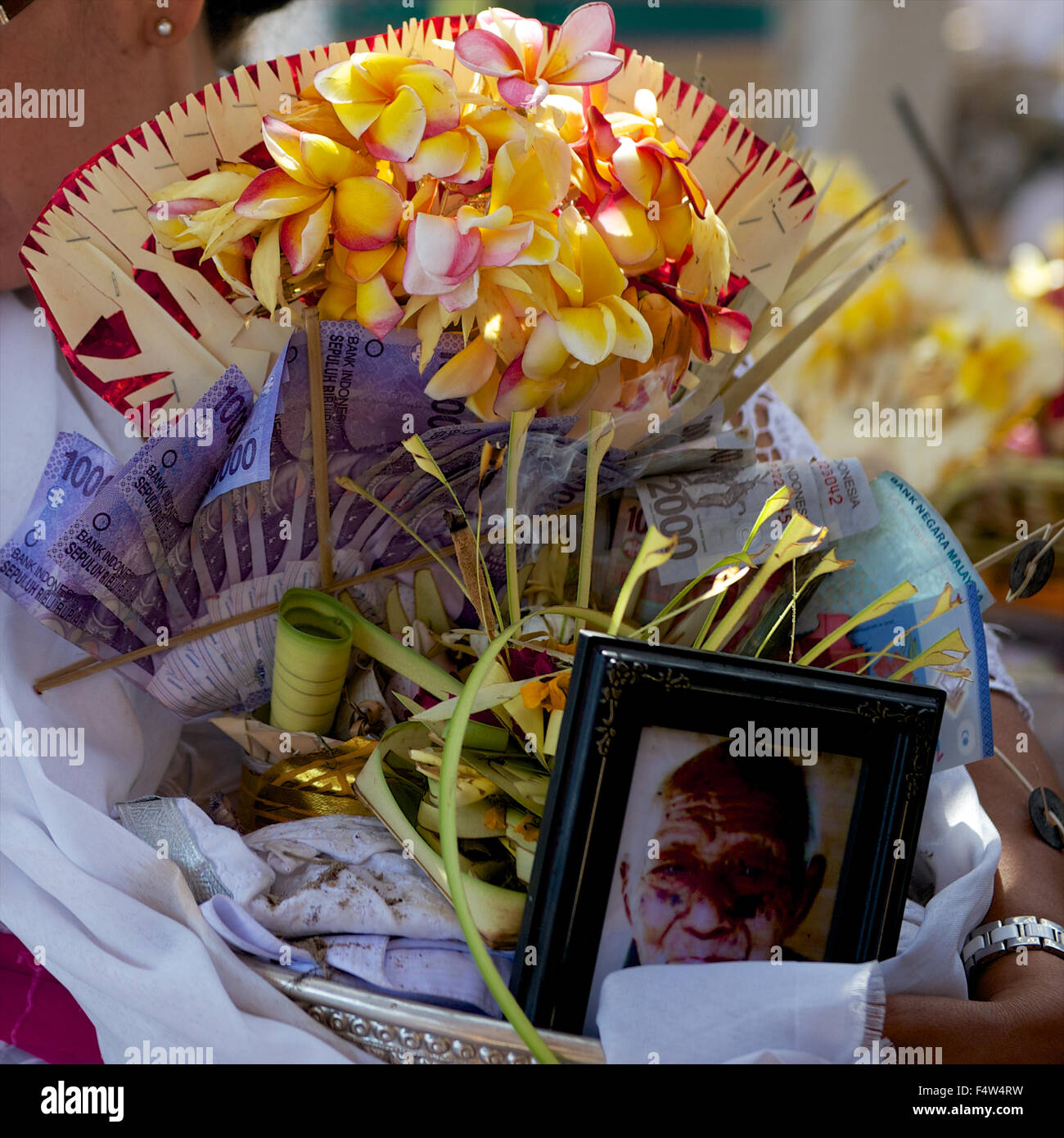 Gamelan funeral hi-res stock photography and images - Alamy