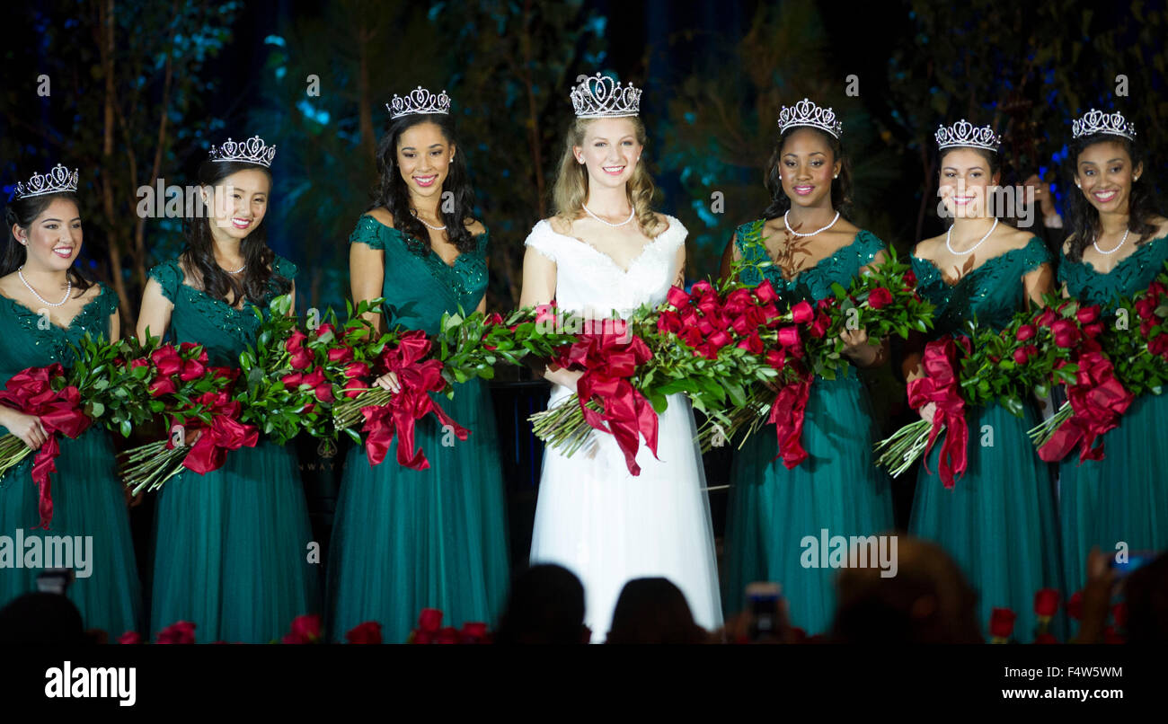 Group of princesses hi-res stock photography and images - Alamy