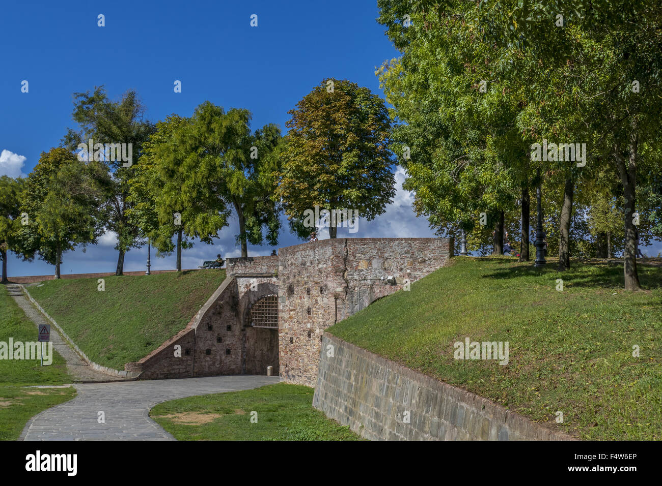 The city wall of Lucca, Tuscany, Italy, Europe Stock Photo - Alamy
