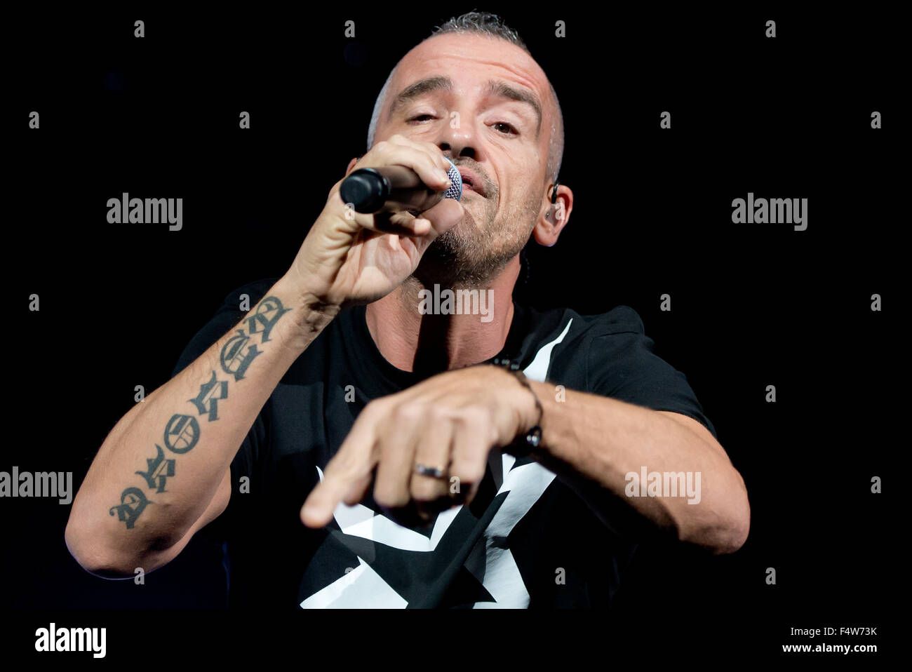 Munich, Germany. 22nd Oct, 2015. Italian singer Eros Ramazzotti ...