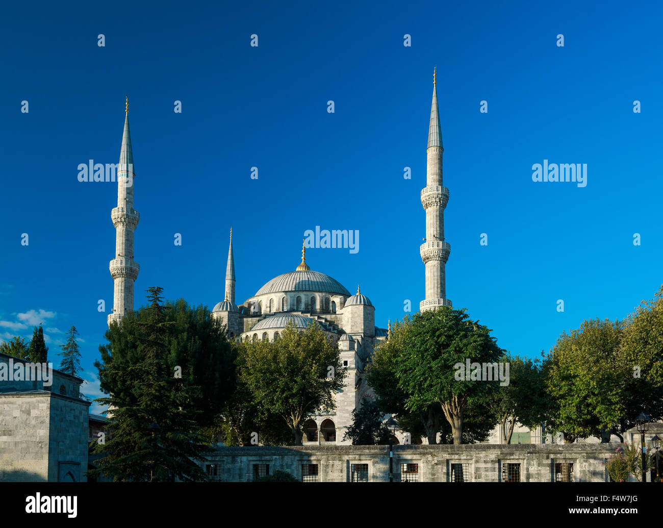 Blue mosque at sunrise, Istanbul, Turkey. The biggest mosque in ...