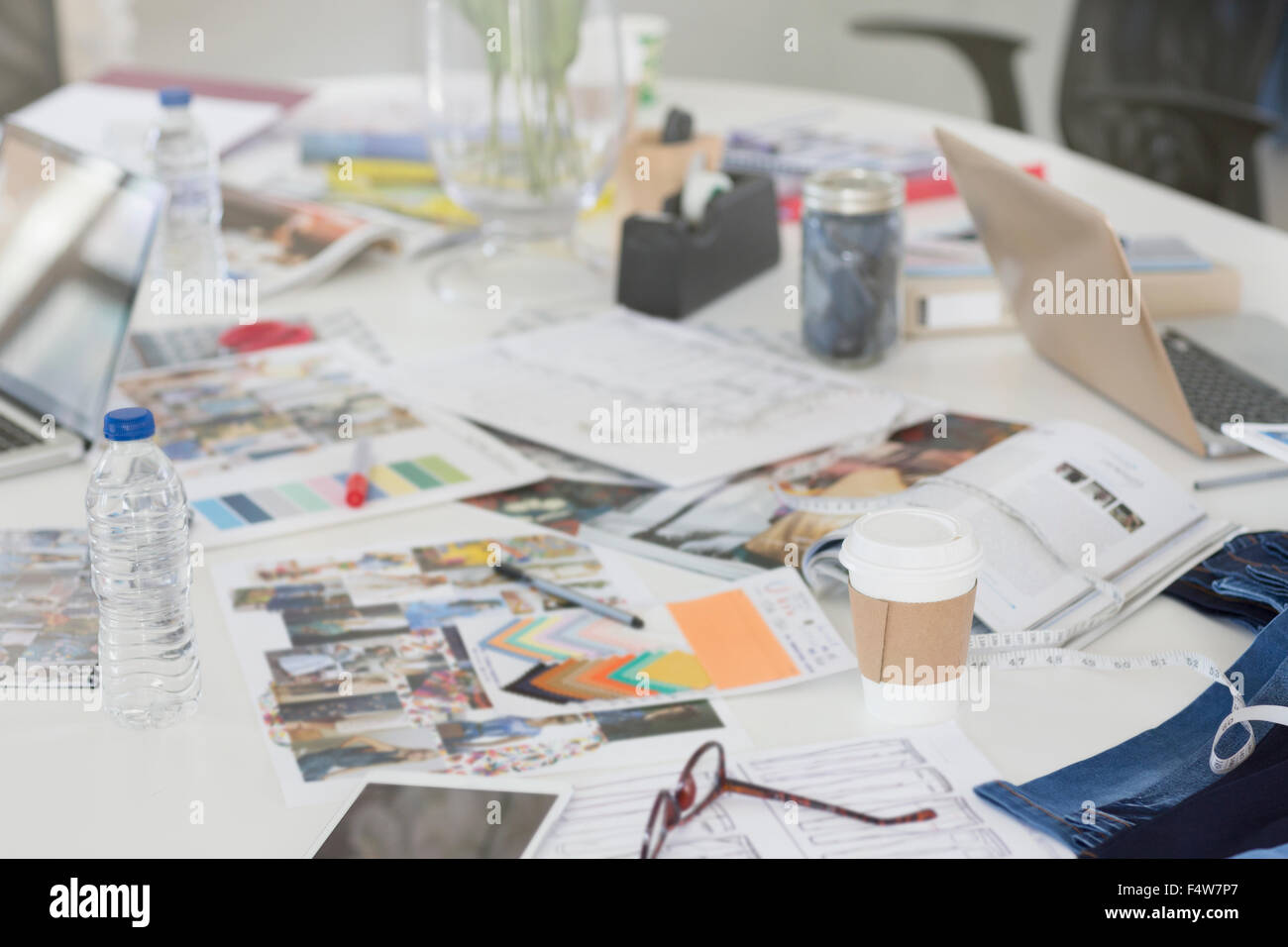 Messy conference room table hi-res stock photography and images - Alamy