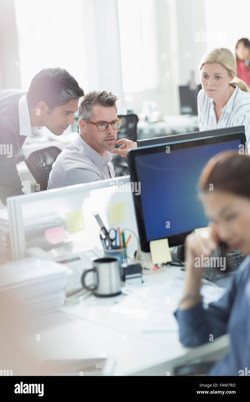 Business people working at computer in office Stock Photo - Alamy