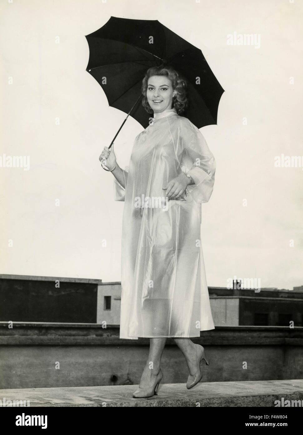 Strip tease hi-res stock photography and images - Alamy