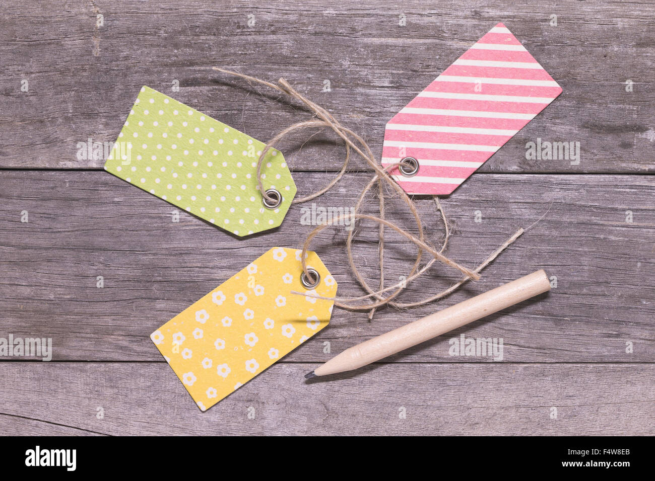 Empty labels hi-res stock photography and images - Alamy