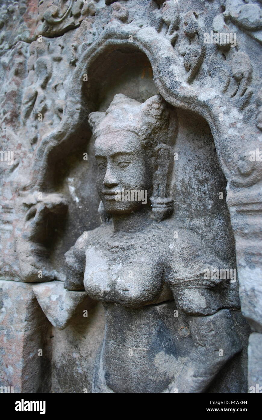 Stone statue face female hi-res stock photography and images - Alamy